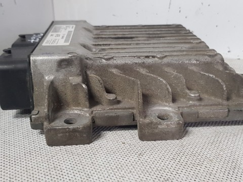 Parduota.com - CC11-12A650-AB 4VFB S180145001B FORD control module