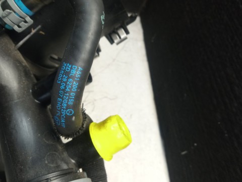 Parduota.com - A6512000615 A6512031682 ENGINE THERMOSTAT HOUSING for MB